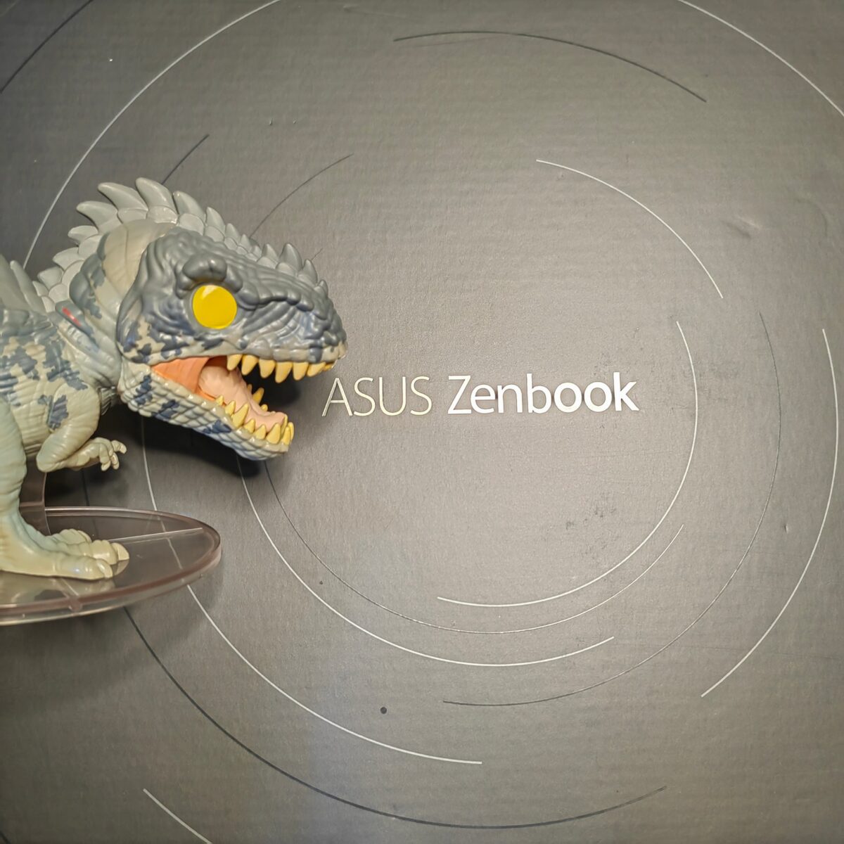 ASUS ZenBook 14X OLED (UX5401): UNBOXING and FIRST IMPRESSIONS - The ...